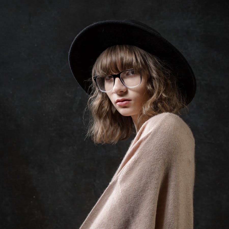 CHSR-FM 97.9 | Bondo chats with Sarah Scriver – Interview